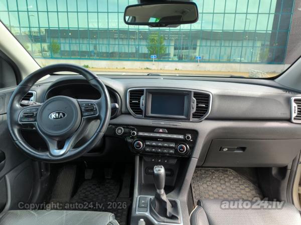 Smilšu krāsa Kia Sportage 2016 Tallina, ar dzinēja tilpumu 1.60 L un nobraukumu 95 tūkst. km par 11900 €, foto 9 vietnē AUTOMOTO.COM.LV