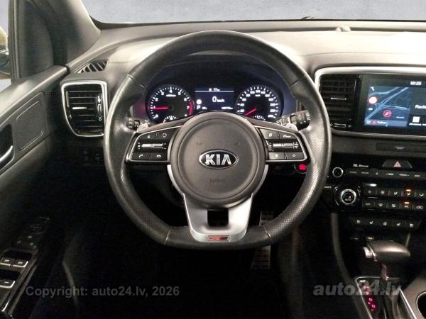 Smilšu krāsa Kia Sportage 2018 Tallina, ar dzinēja tilpumu 1.60 L un nobraukumu 104 tūkst. km par 15990 €, foto 4 vietnē AUTOMOTO.COM.LV