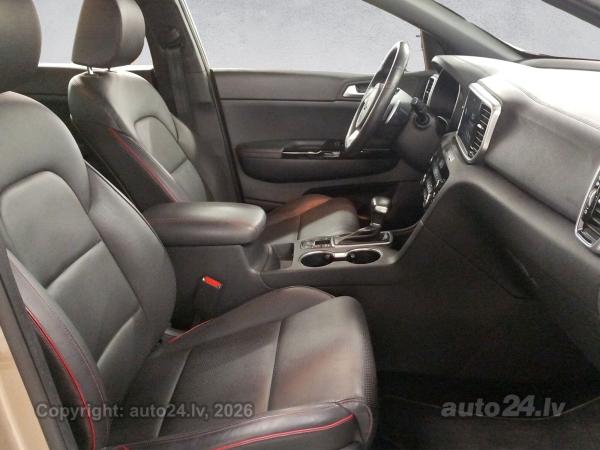 Smilšu krāsa Kia Sportage 2018 Tallina, ar dzinēja tilpumu 1.60 L un nobraukumu 104 tūkst. km par 15990 €, foto 6 vietnē AUTOMOTO.COM.LV