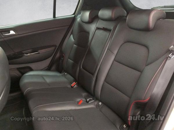 Smilšu krāsa Kia Sportage 2018 Tallina, ar dzinēja tilpumu 1.60 L un nobraukumu 104 tūkst. km par 15990 €, foto 7 vietnē AUTOMOTO.COM.LV