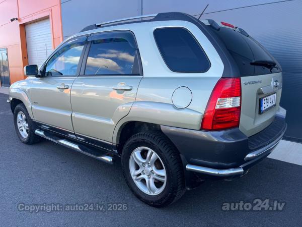 Smilšu krāsa Kia Sportage 2005 Kuresāre, ar dzinēja tilpumu 2.70 L un nobraukumu 113 tūkst. km par 2990 €, foto 5 vietnē AUTOMOTO.COM.LV