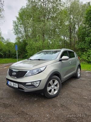 Beige Kia Sportage 2012 in Tallinn, with an engine capacity of 2.00 L and mileage of 196 thousand km for 7900 €, photo  on AUTOMOTO.COM.LV