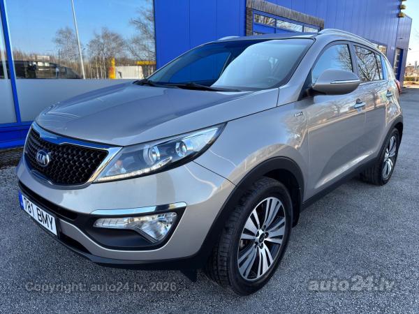 Beige Kia Sportage 2014 in Paide, with an engine capacity of 2.00 L and mileage of 213 thousand km for 7790 €, photo 1 on AUTOMOTO.COM.LV