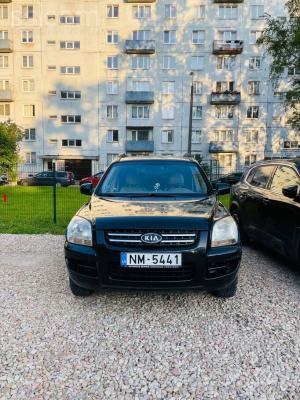 Melns Kia Sportage 2005 Rīga, ar dzinēja tilpumu 2.00 L un nobraukumu 245 tūkst. km par 3000 €, foto  vietnē AUTOMOTO.COM.LV