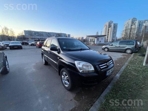 Melns Kia Sportage 2005 Rīga, ar dzinēja tilpumu 2.00 L un nobraukumu 245 tūkst. km par 3000 €, foto 2 vietnē AUTOMOTO.COM.LV