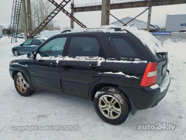 Черный Киа Sportage 2005 в Таллин, объемом двигателя 2.00 л и пробегом 308 тыс. км за 699 €, фото 4 на AUTOMOTO.COM.LV