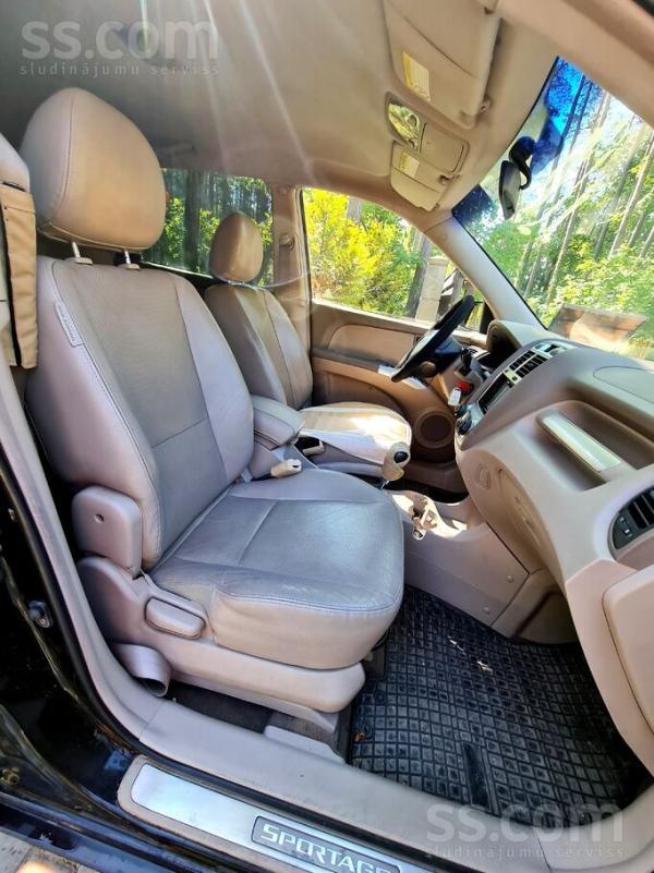 Черный Киа Sportage 2005 в Юрмала, объемом двигателя 2.00 л и пробегом 246 тыс. км за 3000 €, фото 5 на AUTOMOTO.COM.LV