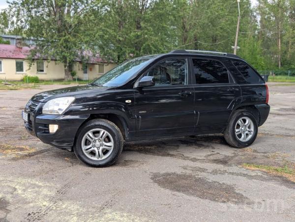 Black Kia Sportage 2006 in Riga, with an engine capacity of 2.00 L and mileage of 0 thousand km for 6750 €, photo 4 on AUTOMOTO.COM.LV
