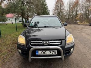Черный Киа Sportage 2006 в Вильнюс, объемом двигателя 2.00 л и пробегом 331 тыс. км за 3000 €, фото 1 на AUTOMOTO.COM.LV