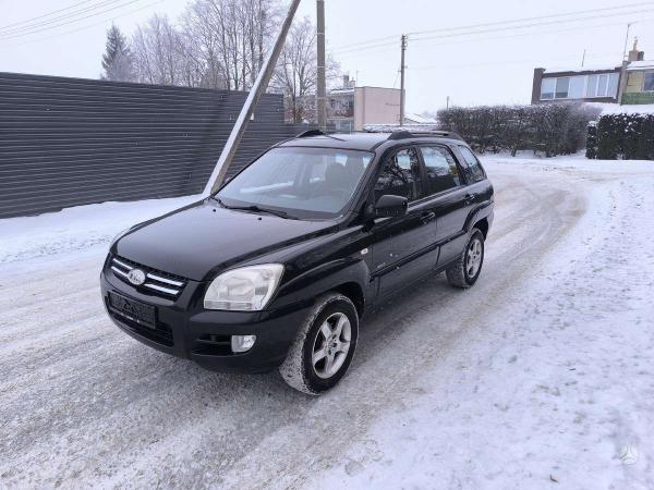 Black Kia Sportage 2006 in Marijampole, with an engine capacity of 1.97 L and mileage of 305 thousand km for 2250 €, photo 1 on AUTOMOTO.COM.LV