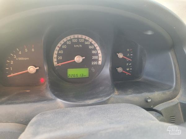 Black Kia Sportage 2006 in Vilnius, with an engine capacity of 2.00 L and mileage of 226 thousand km for 1350 €, photo 9 on AUTOMOTO.COM.LV