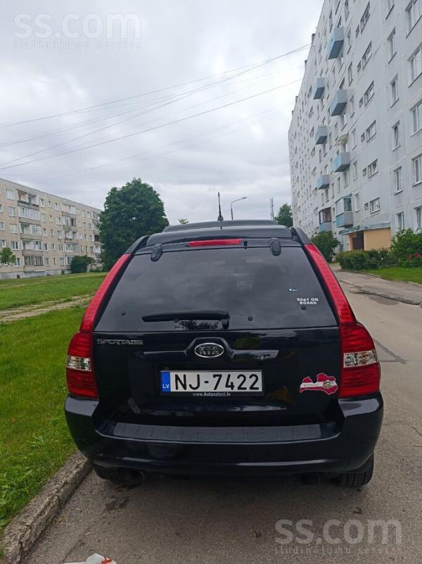 Black Kia Sportage 2006 in Riga, with an engine capacity of 2.00 L and mileage of 136 thousand km for 2500 €, photo 4 on AUTOMOTO.COM.LV