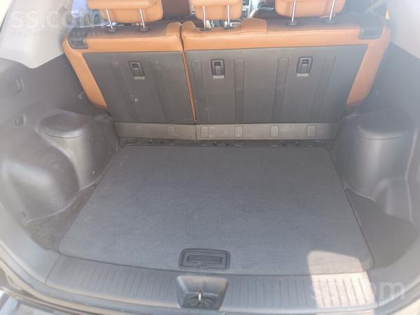 Black Kia Sportage 2006 in Riga, with an engine capacity of 2.00 L and mileage of 136 thousand km for 2500 €, photo 7 on AUTOMOTO.COM.LV