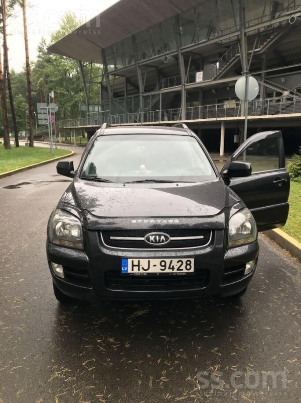 Black Kia Sportage 2007 in Jurmala, with an engine capacity of 2.00 L and mileage of 0 thousand km for 2100 €, photo 2 on AUTOMOTO.COM.LV