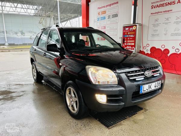 Black Kia Sportage 2007 in Klaipeda, with an engine capacity of 2.00 L and mileage of 272 thousand km for 2600 €, photo 1 on AUTOMOTO.COM.LV