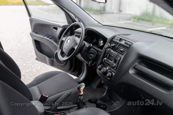 Melns Kia Sportage 2007 Tallina, ar dzinēja tilpumu 2.00 L un nobraukumu 130 tūkst. km par 1999 €, foto 8 vietnē AUTOMOTO.COM.LV