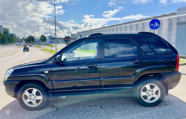 Черный Киа Sportage 2007 в Вильнюс, объемом двигателя 1.99 л и пробегом 189 тыс. км за 2999 €, фото 2 на AUTOMOTO.COM.LV