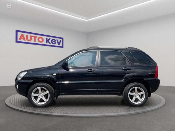 Black Kia Sportage 2007 in Vilnius, with an engine capacity of 2.00 L and mileage of 295 thousand km for 3499 €, photo 3 on AUTOMOTO.COM.LV
