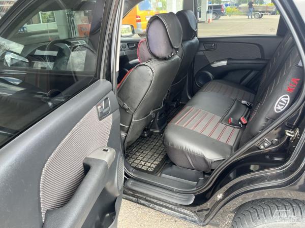Black Kia Sportage 2007 in Vilnius, with an engine capacity of 2.00 L and mileage of 189 thousand km for 2900 €, photo 11 on AUTOMOTO.COM.LV