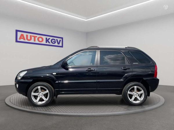 Black Kia Sportage 2007 in Vilnius, with an engine capacity of 2.00 L and mileage of 295 thousand km for 3499 €, photo 3 on AUTOMOTO.COM.LV