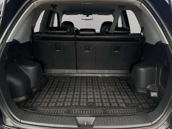 Black Kia Sportage 2007 in Vilnius, with an engine capacity of 2.00 L and mileage of 295 thousand km for 3499 €, photo 11 on AUTOMOTO.COM.LV