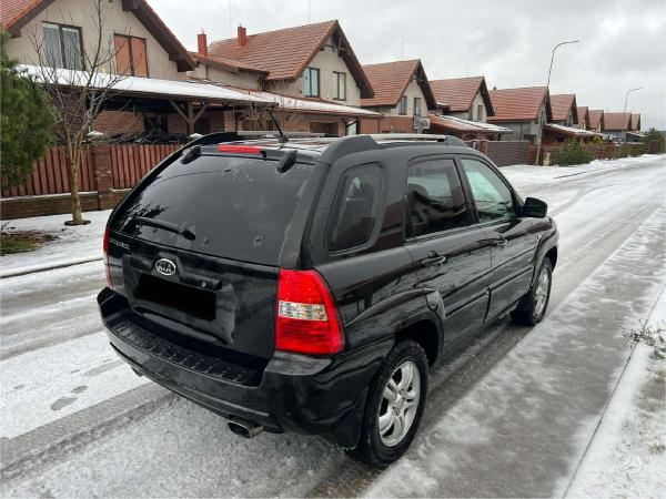 Melns Kia Sportage 2008 Klaipėda, ar dzinēja tilpumu 2.00 L un nobraukumu 240 tūkst. km par 1650 €, foto 3 vietnē AUTOMOTO.COM.LV