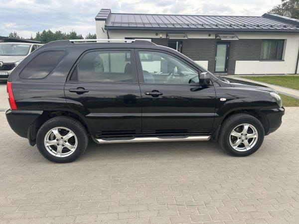 Melns Kia Sportage 2008 Viļņa, ar dzinēja tilpumu 1.98 L un nobraukumu 186 tūkst. km par 2650 €, foto 8 vietnē AUTOMOTO.COM.LV