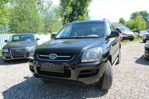 Melns Kia Sportage 2009 Daugavpils, ar dzinēja tilpumu 2.00 L un nobraukumu 221 tūkst. km par 3890 €, foto 2 vietnē AUTOMOTO.COM.LV