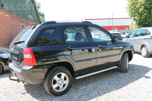 Melns Kia Sportage 2009 Daugavpils, ar dzinēja tilpumu 2.00 L un nobraukumu 221 tūkst. km par 3890 €, foto 7 vietnē AUTOMOTO.COM.LV