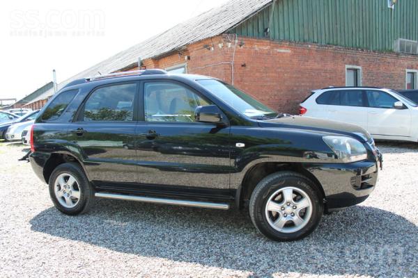 Melns Kia Sportage 2009 Daugavpils, ar dzinēja tilpumu 2.00 L un nobraukumu 221 tūkst. km par 3890 €, foto 8 vietnē AUTOMOTO.COM.LV