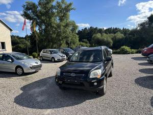 Black Kia Sportage 2009 in Jurbarkas, with an engine capacity of 1.99 L and mileage of 232 thousand km for 3500 €, photo  on AUTOMOTO.COM.LV