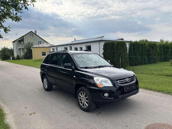 Melns Kia Sportage 2009 Jurbarkas, ar dzinēja tilpumu 1.99 L un nobraukumu 232 tūkst. km par 3300 €, foto 4 vietnē AUTOMOTO.COM.LV