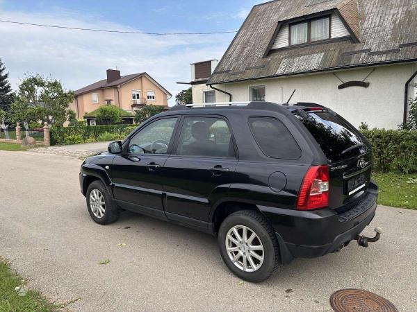Melns Kia Sportage 2009 Jurbarkas, ar dzinēja tilpumu 1.99 L un nobraukumu 232 tūkst. km par 3300 €, foto 8 vietnē AUTOMOTO.COM.LV
