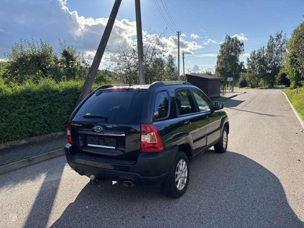 Black Kia Sportage 2009 in Jurbarkas, with an engine capacity of 1.99 L and mileage of 232 thousand km for 3200 €, photo 6 on AUTOMOTO.COM.LV