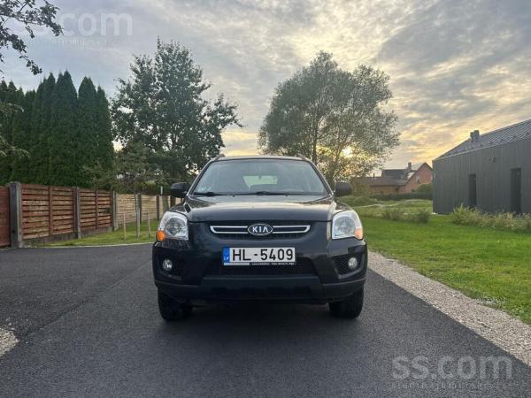 Melns Kia Sportage 2010 Rīga, ar dzinēja tilpumu 2.00 L un nobraukumu 130 tūkst. km par 1700 €, foto 5 vietnē AUTOMOTO.COM.LV
