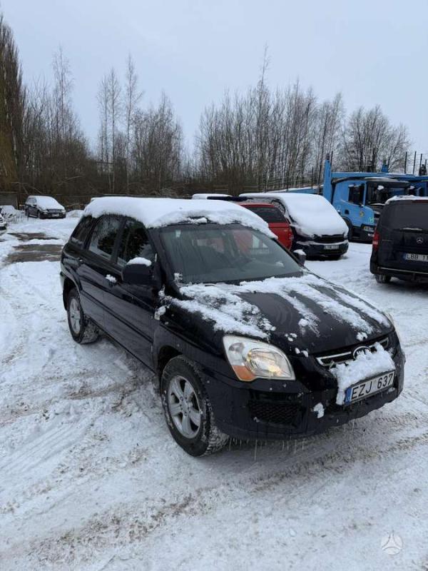Melns Kia Sportage 2010 Pasvalys, ar dzinēja tilpumu 2.00 L un nobraukumu 119 tūkst. km par 3950 €, foto 3 vietnē AUTOMOTO.COM.LV