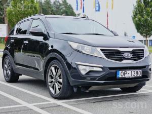 Melns Kia Sportage 2010 Rīga, ar dzinēja tilpumu 2.00 L un nobraukumu 308 tūkst. km par 7250 €, foto  vietnē AUTOMOTO.COM.LV