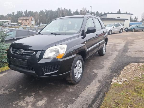 Black Kia Sportage 2011 in Utena, with an engine capacity of 2.00 L and mileage of 211 thousand km for 3800 €, photo 2 on AUTOMOTO.COM.LV