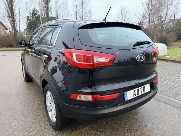 Melns Kia Sportage 2011 Tauragė, ar dzinēja tilpumu 2.00 L un nobraukumu 216 tūkst. km par 6199 €, foto 10 vietnē AUTOMOTO.COM.LV