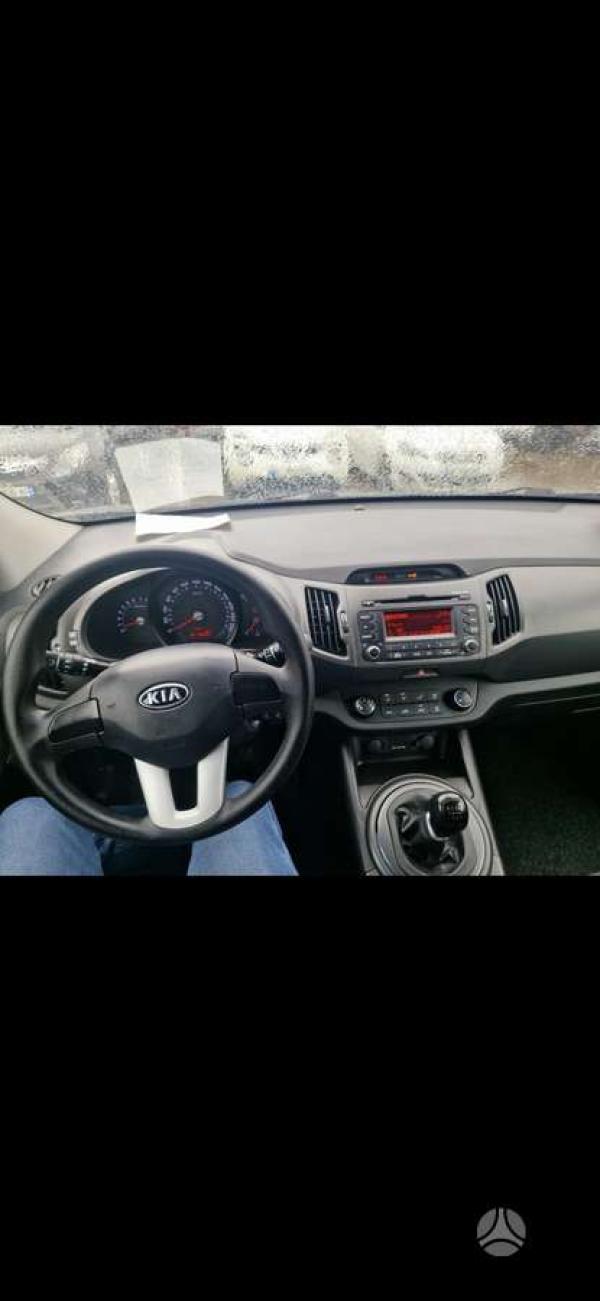 Черный Киа Sportage 2011 в Таураге, объемом двигателя 1.59 л и пробегом 150 тыс. км за 5300 €, фото 4 на AUTOMOTO.COM.LV
