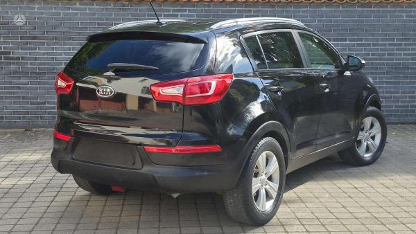 Black Kia Sportage 2011 in Klaipeda, with an engine capacity of 2.36 L and mileage of 157 thousand km for 5600 €, photo 5 on AUTOMOTO.COM.LV