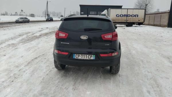 Melns Kia Sportage 2012 Tauragė, ar dzinēja tilpumu 1.69 L un nobraukumu 167 tūkst. km par 7200 €, foto 3 vietnē AUTOMOTO.COM.LV