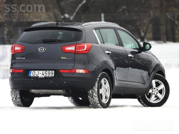Melns Kia Sportage 2012 Rīga, ar dzinēja tilpumu 1.60 L un nobraukumu 211 tūkst. km par 8990 €, foto 8 vietnē AUTOMOTO.COM.LV