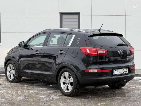 Melns Kia Sportage 2012 Kauņa, ar dzinēja tilpumu 2.00 L un nobraukumu 312 tūkst. km par 6500 €, foto 3 vietnē AUTOMOTO.COM.LV