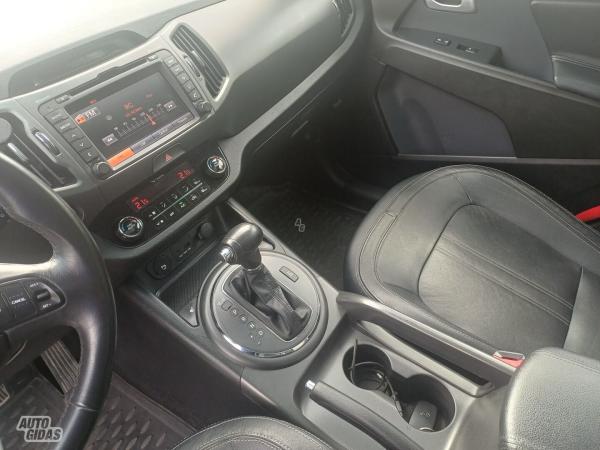 Black Kia Sportage 2012 in Klaipeda, with an engine capacity of 2.00 L and mileage of 188 thousand km for 8500 €, photo 10 on AUTOMOTO.COM.LV