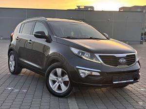 Black Kia Sportage 2012 in Raseiniai, with an engine capacity of 2.00 L and mileage of 271 thousand km for 6700 €, photo  on AUTOMOTO.COM.LV