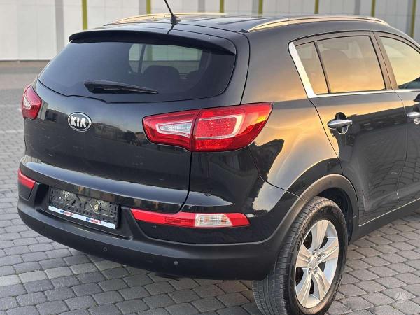 Melns Kia Sportage 2012 Raseiniai, ar dzinēja tilpumu 2.00 L un nobraukumu 271 tūkst. km par 6700 €, foto 8 vietnē AUTOMOTO.COM.LV