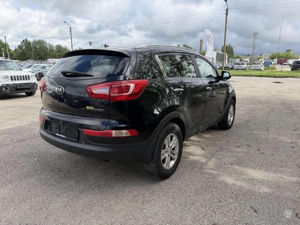 Melns Kia Sportage 2012 Marijampole, ar dzinēja tilpumu 1.59 L un nobraukumu 169 tūkst. km par 4850 €, foto 4 vietnē AUTOMOTO.COM.LV
