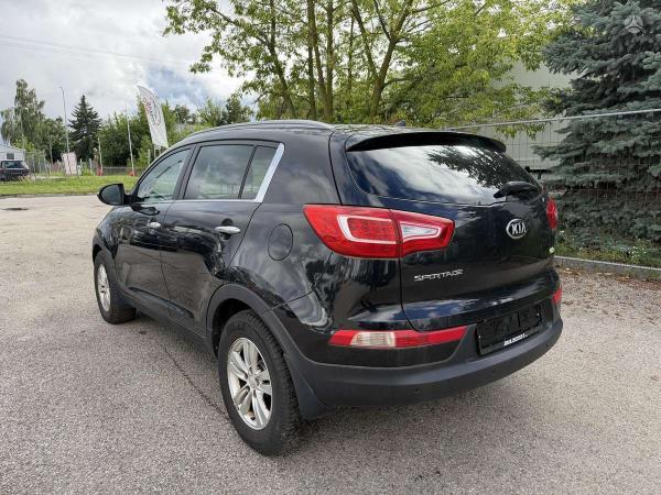 Melns Kia Sportage 2012 Marijampole, ar dzinēja tilpumu 1.59 L un nobraukumu 169 tūkst. km par 4850 €, foto 5 vietnē AUTOMOTO.COM.LV