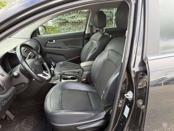 Melns Kia Sportage 2012 Marijampole, ar dzinēja tilpumu 1.59 L un nobraukumu 169 tūkst. km par 4850 €, foto 8 vietnē AUTOMOTO.COM.LV